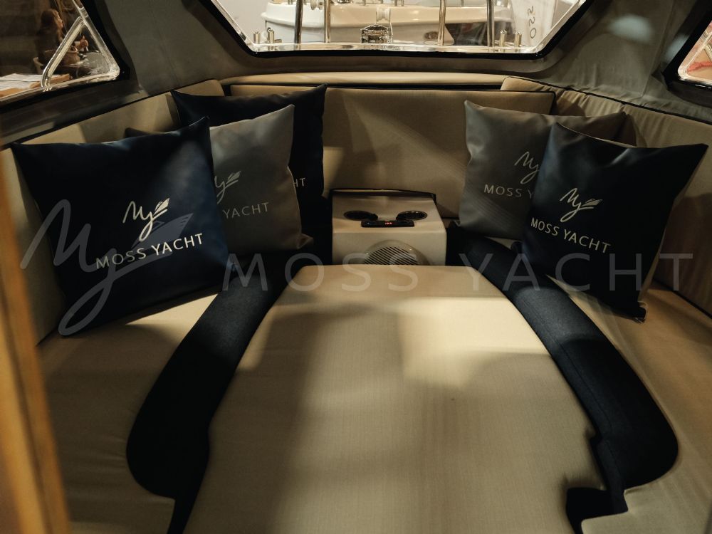 Ruby Cabin - maritimart.com