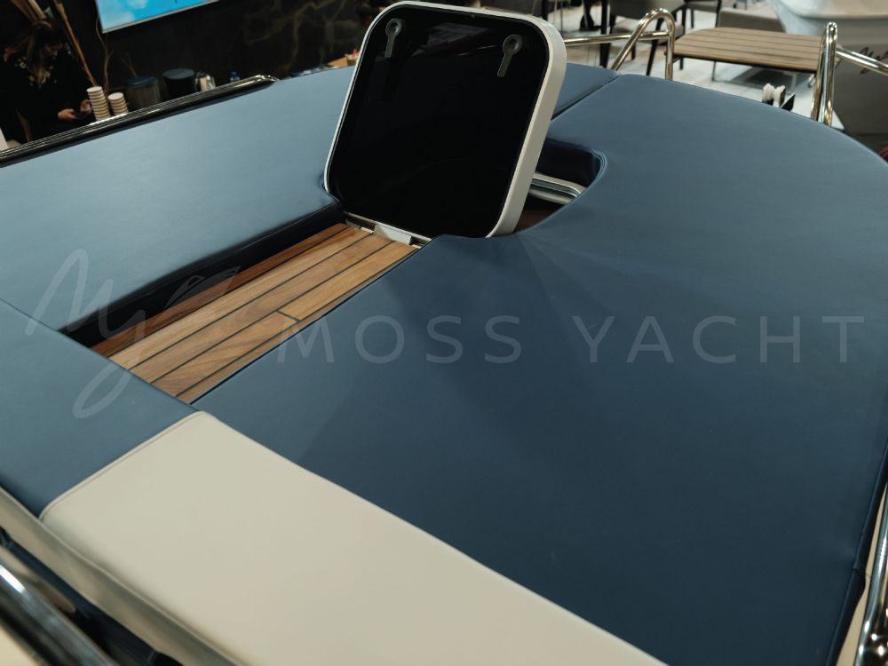 Ruby Cabin - maritimart.com